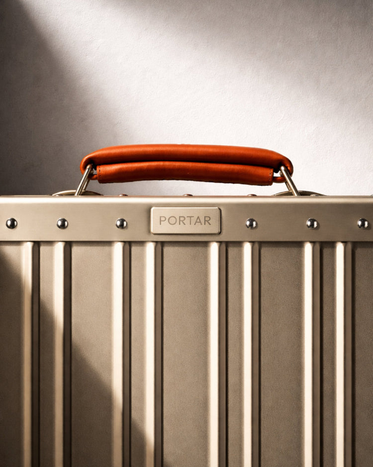 Premium Luggage for Modern Travel | Portar